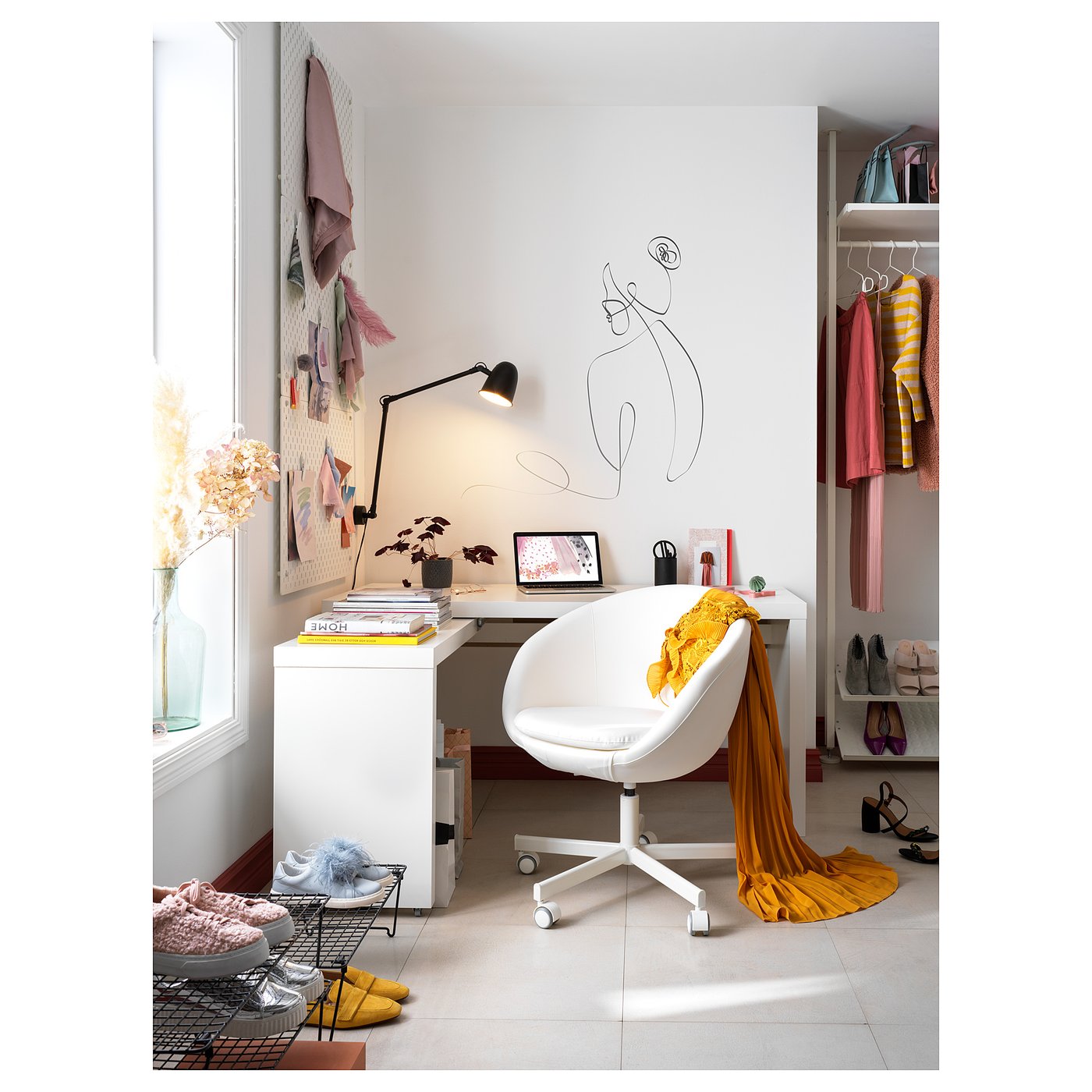 MALM desk with pull-out panel white - IKEA