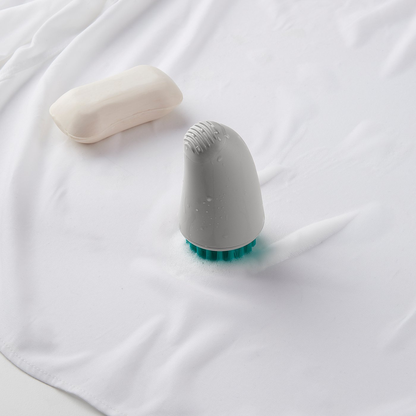 SLIBB scrubbing brush with spot cleaner - IKEA