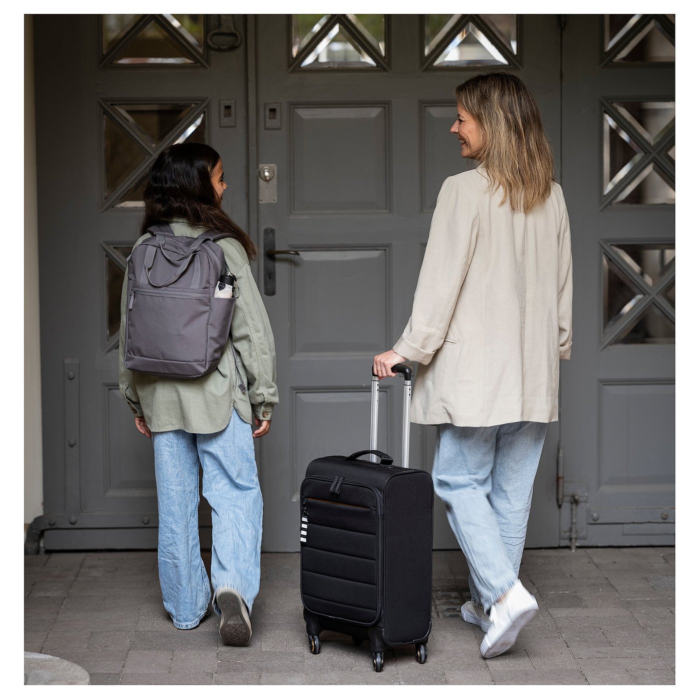 VÄRLDENS 维尔登斯 带轮行李箱 黑色 - IKEA